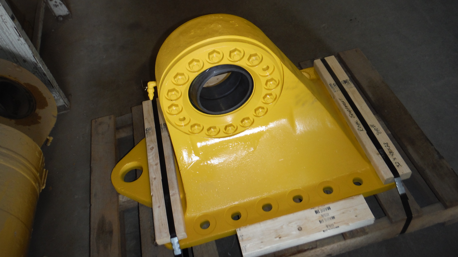 Increased Life of 930E Wheel Groups and Nose Cones - H-E Parts